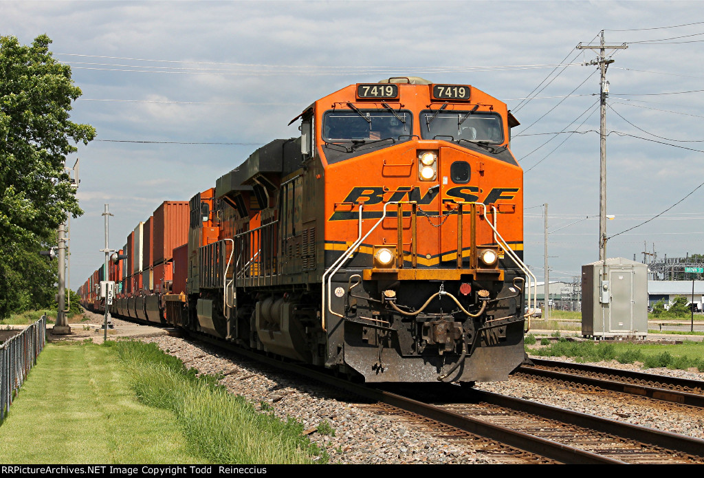 BNSF 7419